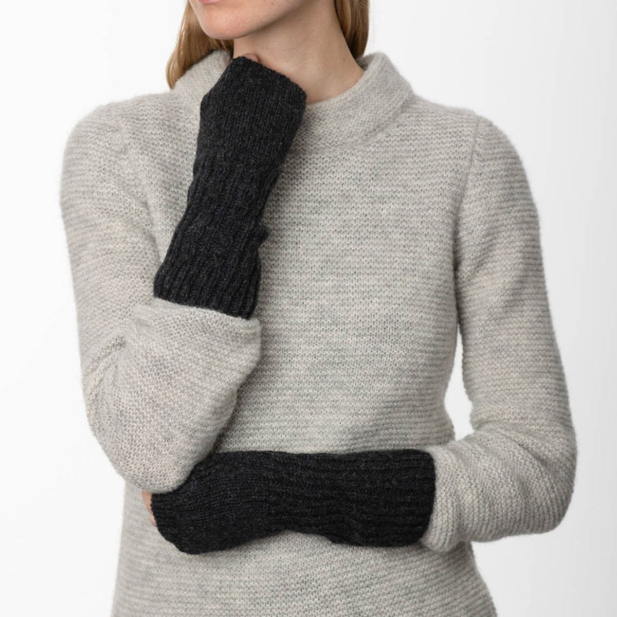 Triona | Fisherman Out of Ireland Charcoal Knitted Handwarmers – Triona ...